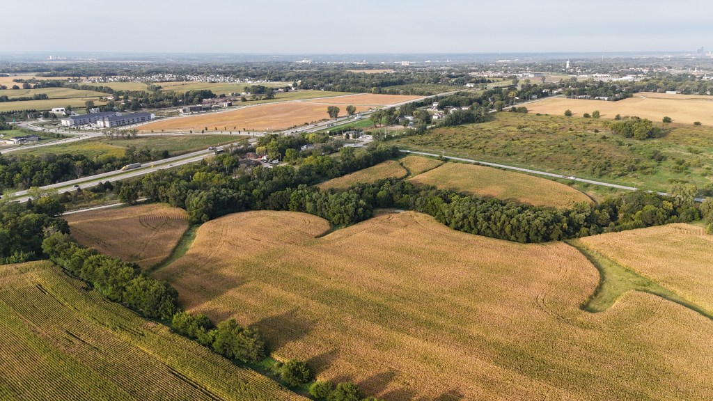 7100 NE 12th Ave., Pleasant Hill, IA - Land For Sale - Temple